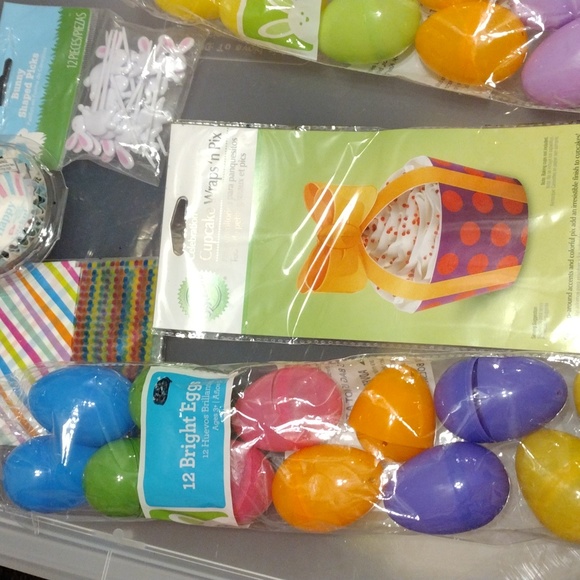 Wilton | Party Supplies | Easter Bunny Party Set Treat Bags Picks ...